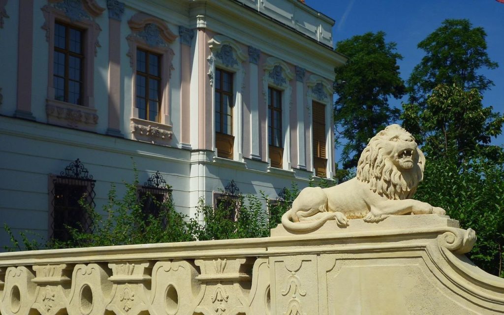 Sisi Reisen: Schloss Gödöllö in Ungarn Erlebnis-Kurzurlaub.de